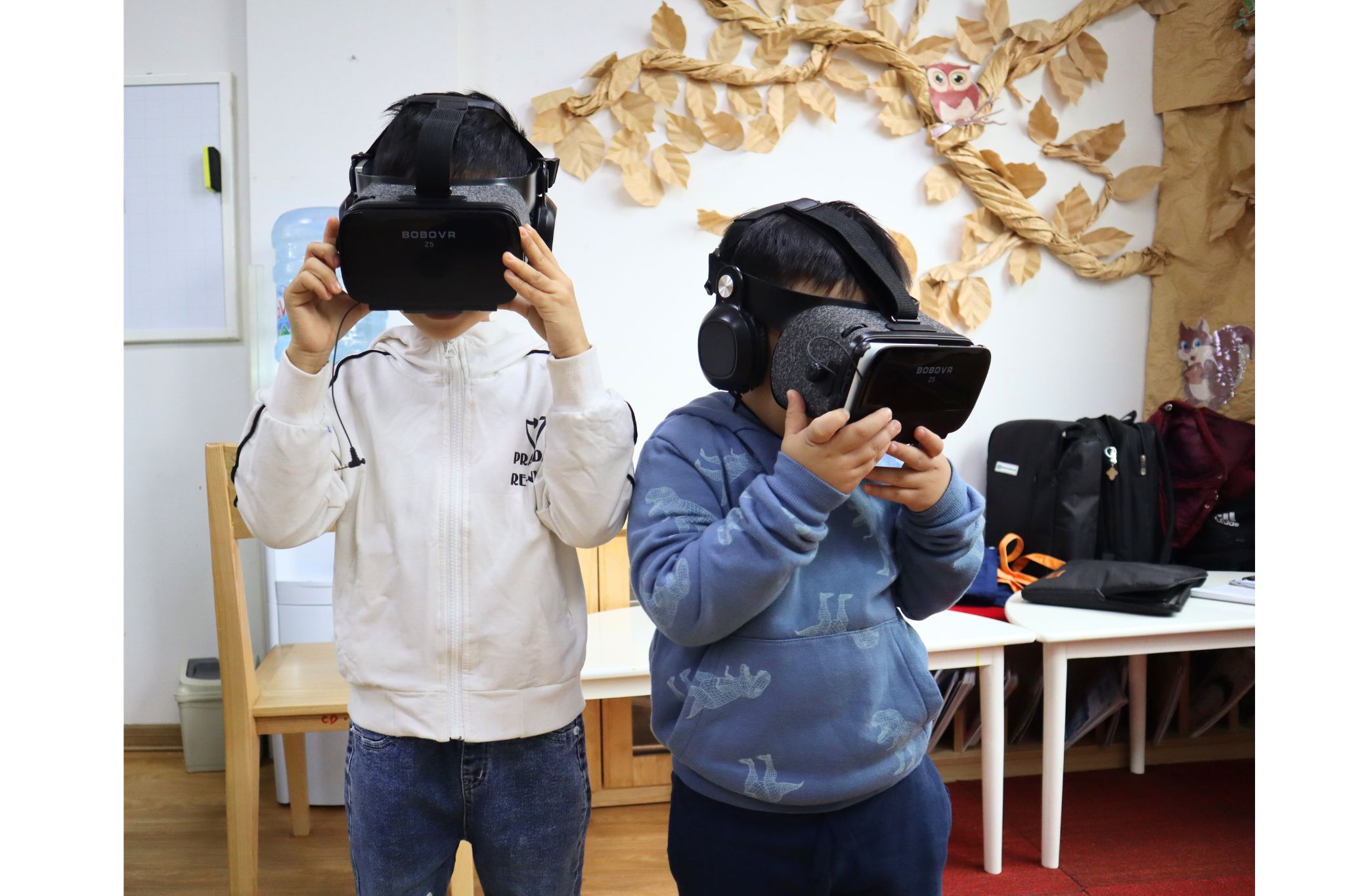 Viettel High Tech, OMT and KidsEdu sign MOU to Augmented Reality (AR) technology in preschool ...